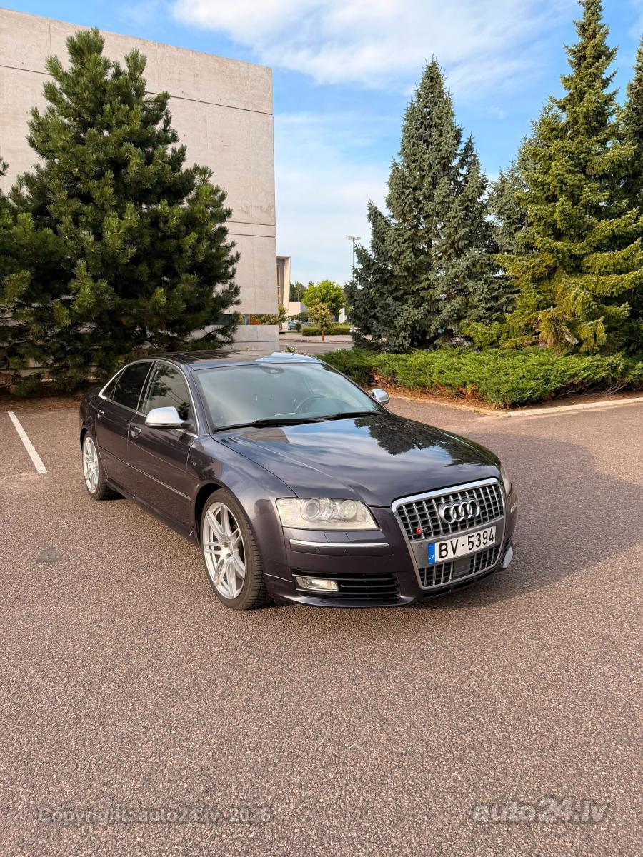 Violets Audi S8 2009 Tallina, ar dzinēja tilpumu 5.20 L un nobraukumu 275 tūkst. km par 14000 €, foto 1 vietnē AUTOMOTO.COM.LV