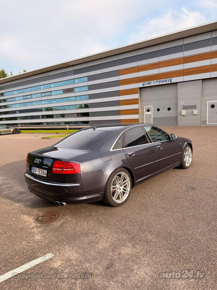 Violets Audi S8 2009 Tallina, ar dzinēja tilpumu 5.20 L un nobraukumu 275 tūkst. km par 14000 €, foto 5 vietnē AUTOMOTO.COM.LV