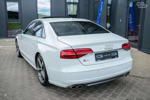 Balts Audi S8 2013 Kauņa, ar dzinēja tilpumu 4.00 L un nobraukumu 198 tūkst. km par 23750 €, foto 12 vietnē AUTOMOTO.COM.LV