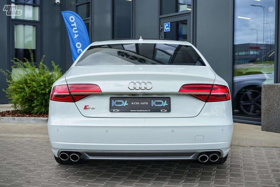 Balts Audi S8 2013 Kauņa, ar dzinēja tilpumu 4.00 L un nobraukumu 198 tūkst. km par 23750 €, foto 13 vietnē AUTOMOTO.COM.LV