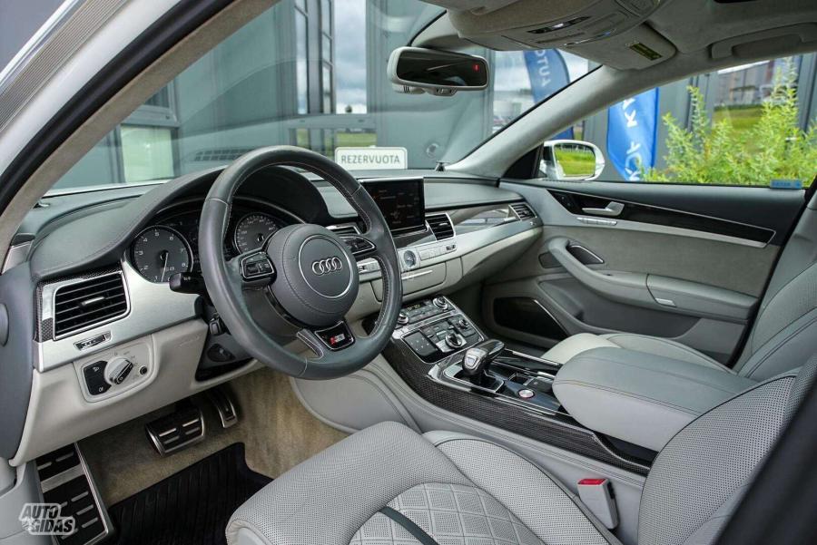Balts Audi S8 2013 Kauņa, ar dzinēja tilpumu 4.00 L un nobraukumu 198 tūkst. km par 23750 €, foto 27 vietnē AUTOMOTO.COM.LV