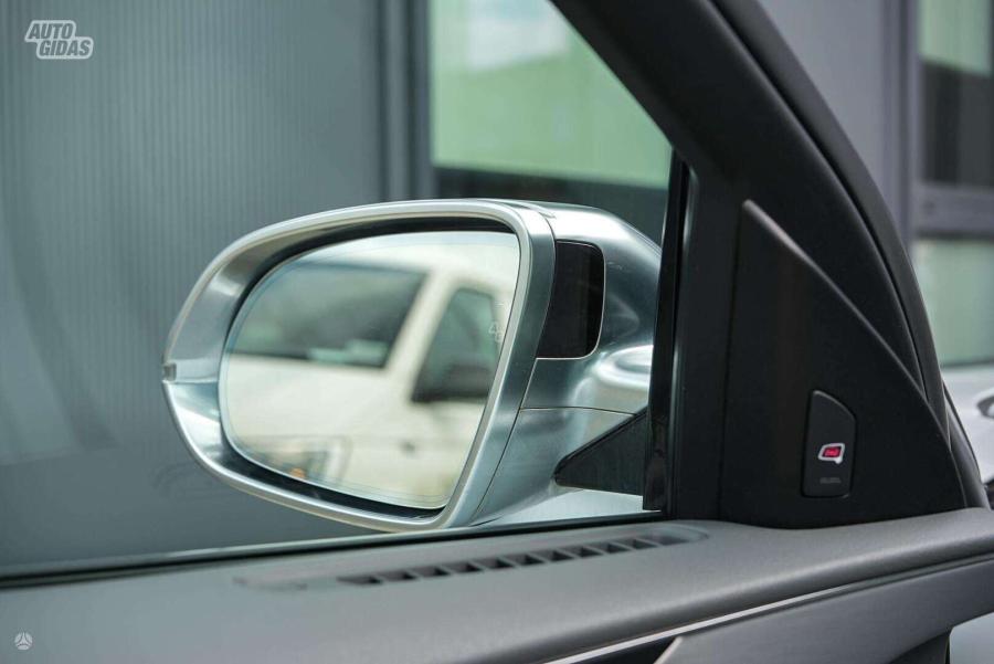Balts Audi S8 2013 Kauņa, ar dzinēja tilpumu 4.00 L un nobraukumu 198 tūkst. km par 23750 €, foto 31 vietnē AUTOMOTO.COM.LV