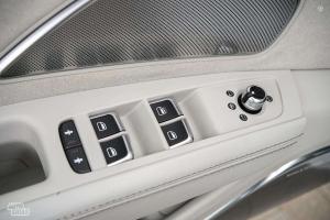 Balts Audi S8 2013 Kauņa, ar dzinēja tilpumu 4.00 L un nobraukumu 198 tūkst. km par 23750 €, foto 33 vietnē AUTOMOTO.COM.LV