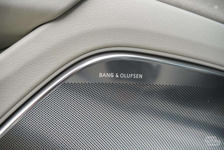 Balts Audi S8 2013 Kauņa, ar dzinēja tilpumu 4.00 L un nobraukumu 198 tūkst. km par 23750 €, foto 38 vietnē AUTOMOTO.COM.LV