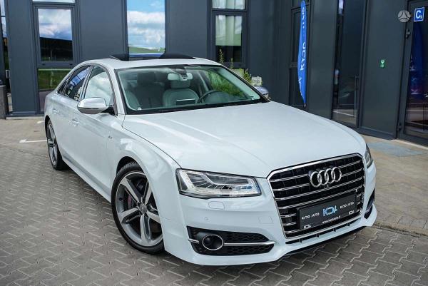 White Audi S8 2013 in Kaunas, with an engine capacity of 3.99 L and mileage of 198 thousand km for 23750 €, photo 3 on AUTOMOTO.COM.LV