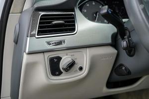 White Audi S8 2013 in Kaunas, with an engine capacity of 3.99 L and mileage of 198 thousand km for 23750 €, photo 39 on AUTOMOTO.COM.LV