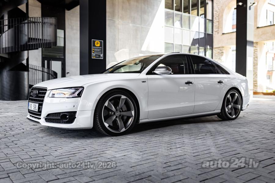 White Audi S8 2015 in Tallinn, with an engine capacity of 4.00 L and mileage of 178 thousand km for 33900 €, photo 8 on AUTOMOTO.COM.LV