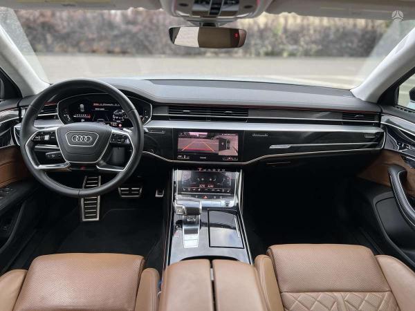 White Audi S8 2020 in Vilnius, with an engine capacity of 4.00 L and mileage of 28 thousand km for 65900 €, photo 6 on AUTOMOTO.COM.LV