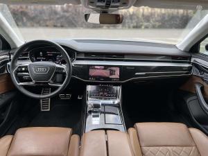 White Audi S8 2020 in Vilnius, with an engine capacity of 4.00 L and mileage of 28 thousand km for 65900 €, photo 7 on AUTOMOTO.COM.LV