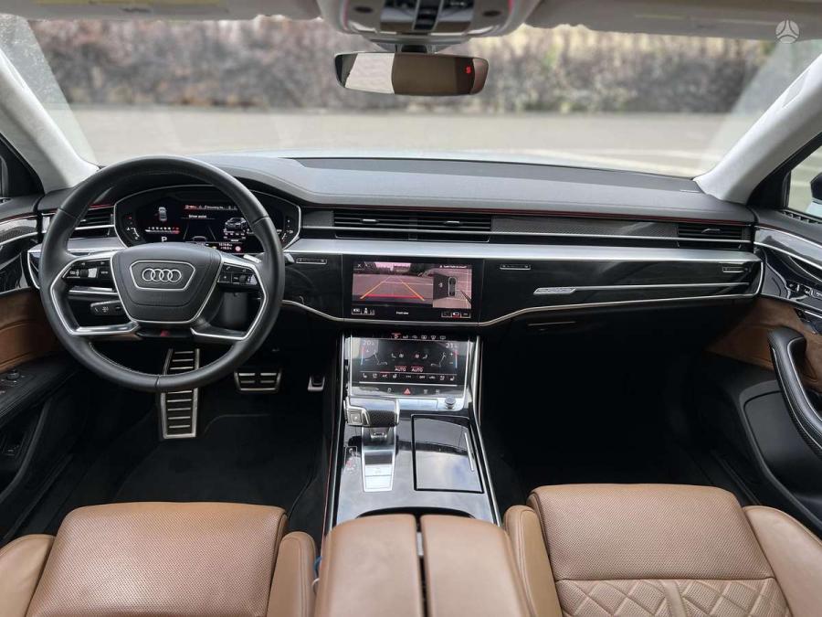 White Audi S8 2020 in Vilnius, with an engine capacity of 4.00 L and mileage of 28 thousand km for 65900 €, photo 7 on AUTOMOTO.COM.LV