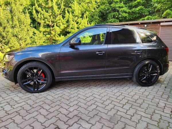 Melns Audi SQ5 2013 Kauņa, ar dzinēja tilpumu 2.97 L un nobraukumu 234 tūkst. km par 17999 €, foto 2 vietnē AUTOMOTO.COM.LV