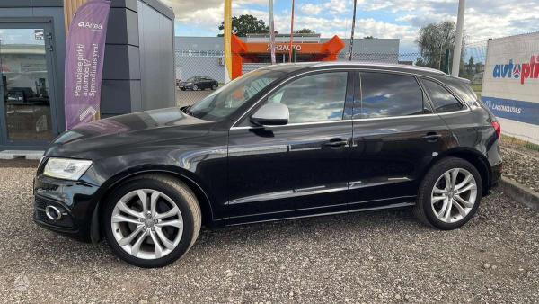 Black Audi SQ5 2013 in Marijampole, with an engine capacity of 2.97 L and mileage of 281 thousand km for 13990 €, photo 11 on AUTOMOTO.COM.LV