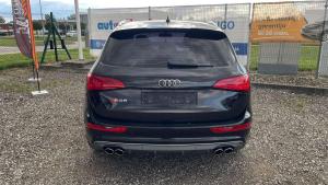 Black Audi SQ5 2013 in Marijampole, with an engine capacity of 2.97 L and mileage of 281 thousand km for 13990 €, photo 12 on AUTOMOTO.COM.LV