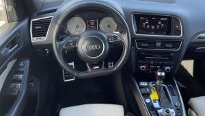 Black Audi SQ5 2013 in Marijampole, with an engine capacity of 2.97 L and mileage of 281 thousand km for 13990 €, photo 48 on AUTOMOTO.COM.LV
