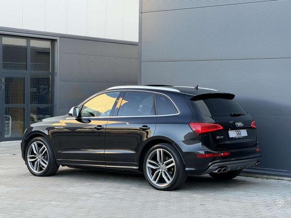 Melns Audi SQ5 2013 Kauņa, ar dzinēja tilpumu 2.97 L un nobraukumu 294 tūkst. km par 13690 €, foto 6 vietnē AUTOMOTO.COM.LV