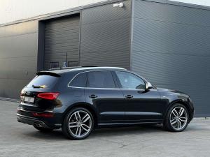 Black Audi SQ5 2013 in Kaunas, with an engine capacity of 2.97 L and mileage of 294 thousand km for 13690 €, photo 8 on AUTOMOTO.COM.LV