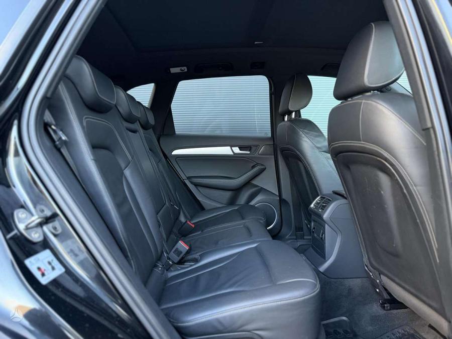 Black Audi SQ5 2013 in Kaunas, with an engine capacity of 2.97 L and mileage of 294 thousand km for 13690 €, photo 15 on AUTOMOTO.COM.LV