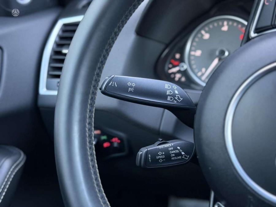 Black Audi SQ5 2013 in Kaunas, with an engine capacity of 2.97 L and mileage of 294 thousand km for 13690 €, photo 23 on AUTOMOTO.COM.LV