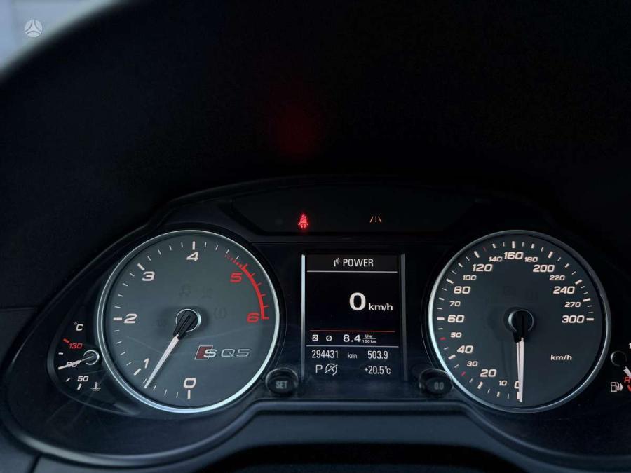 Black Audi SQ5 2013 in Kaunas, with an engine capacity of 2.97 L and mileage of 294 thousand km for 13690 €, photo 25 on AUTOMOTO.COM.LV