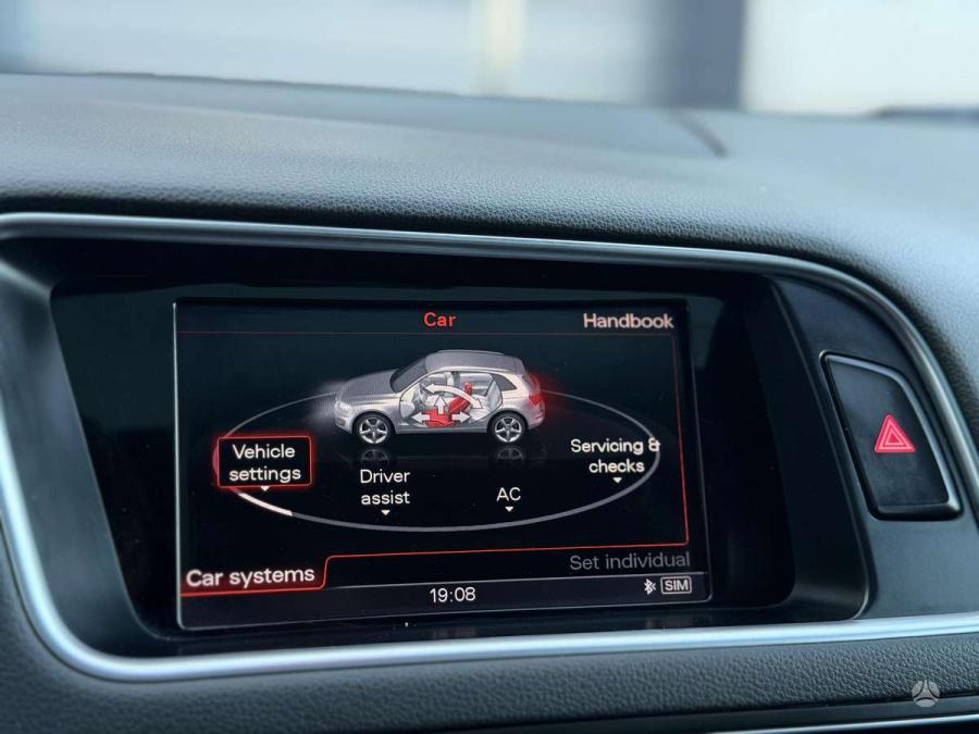 Black Audi SQ5 2013 in Kaunas, with an engine capacity of 2.97 L and mileage of 294 thousand km for 13690 €, photo 36 on AUTOMOTO.COM.LV