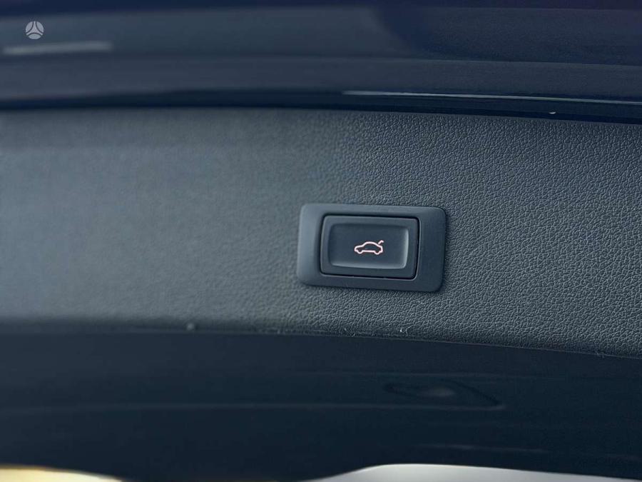 Black Audi SQ5 2013 in Kaunas, with an engine capacity of 2.97 L and mileage of 294 thousand km for 13690 €, photo 48 on AUTOMOTO.COM.LV