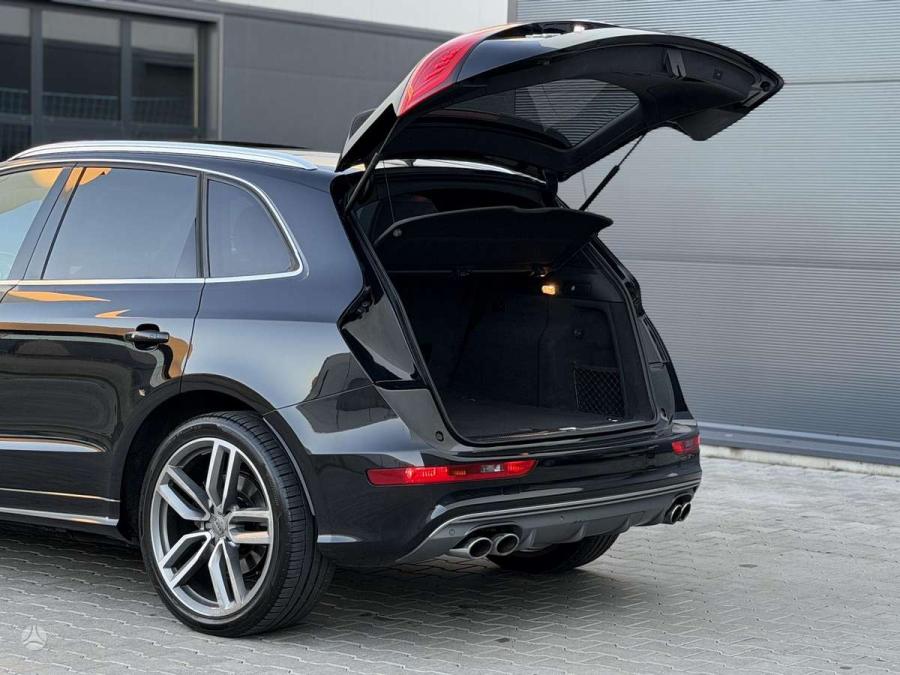 Black Audi SQ5 2013 in Kaunas, with an engine capacity of 2.97 L and mileage of 294 thousand km for 13690 €, photo 49 on AUTOMOTO.COM.LV