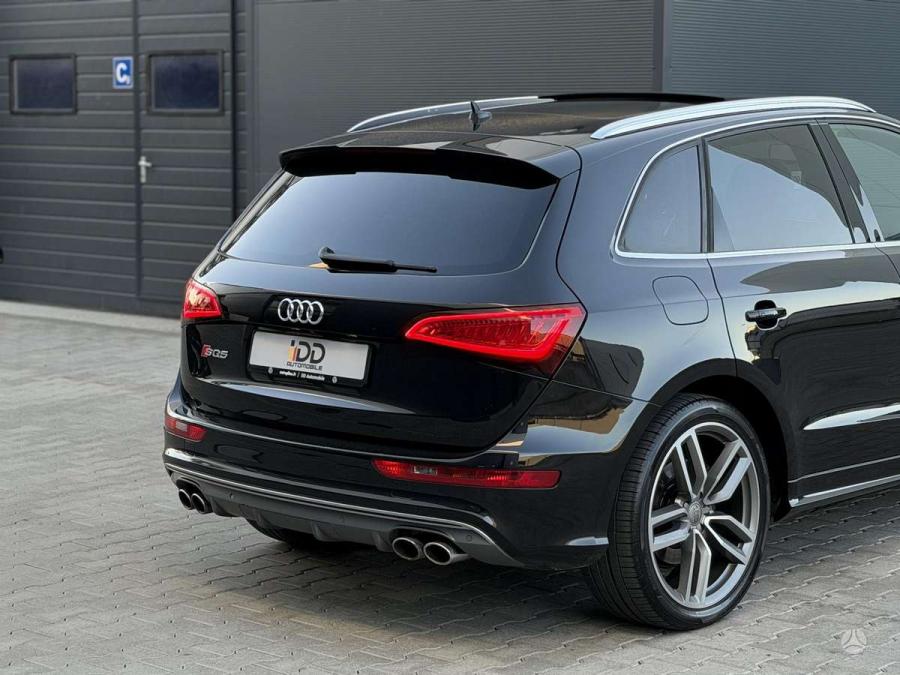 Black Audi SQ5 2013 in Kaunas, with an engine capacity of 2.97 L and mileage of 294 thousand km for 13690 €, photo 53 on AUTOMOTO.COM.LV