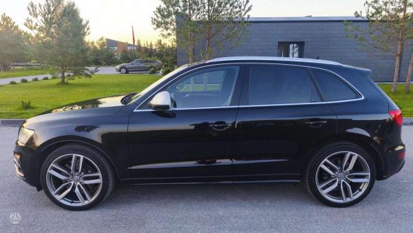 Black Audi SQ5 2013 in Panevezys, with an engine capacity of 2.97 L and mileage of 248 thousand km for 13400 €, photo 3 on AUTOMOTO.COM.LV