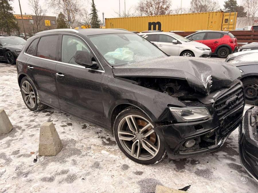 Melns Audi SQ5 2014 Kauņa, ar dzinēja tilpumu 2.97 L un nobraukumu 189 tūkst. km par 7400 €, foto 2 vietnē AUTOMOTO.COM.LV