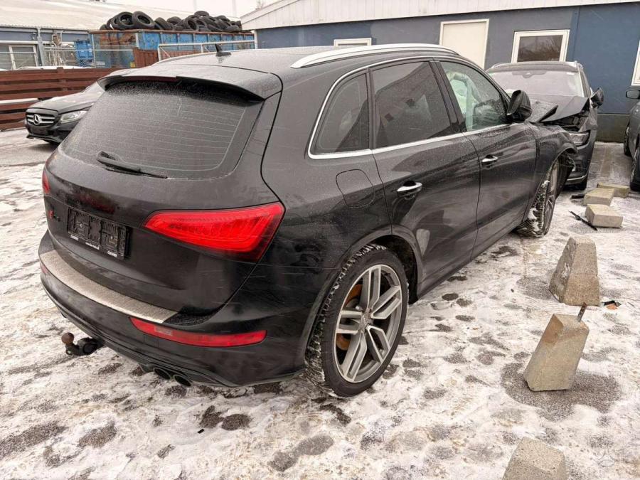 Melns Audi SQ5 2014 Kauņa, ar dzinēja tilpumu 2.97 L un nobraukumu 189 tūkst. km par 7400 €, foto 3 vietnē AUTOMOTO.COM.LV