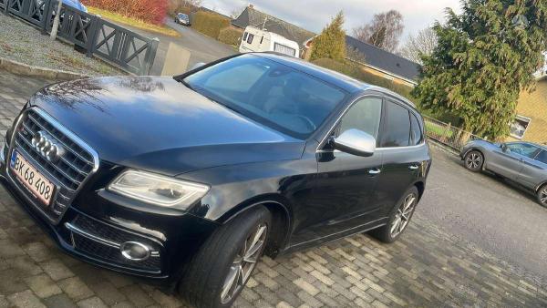 Melns Audi SQ5 2014 Panevēža, ar dzinēja tilpumu 2.97 L un nobraukumu 391 tūkst. km par 12999 €, foto 4 vietnē AUTOMOTO.COM.LV