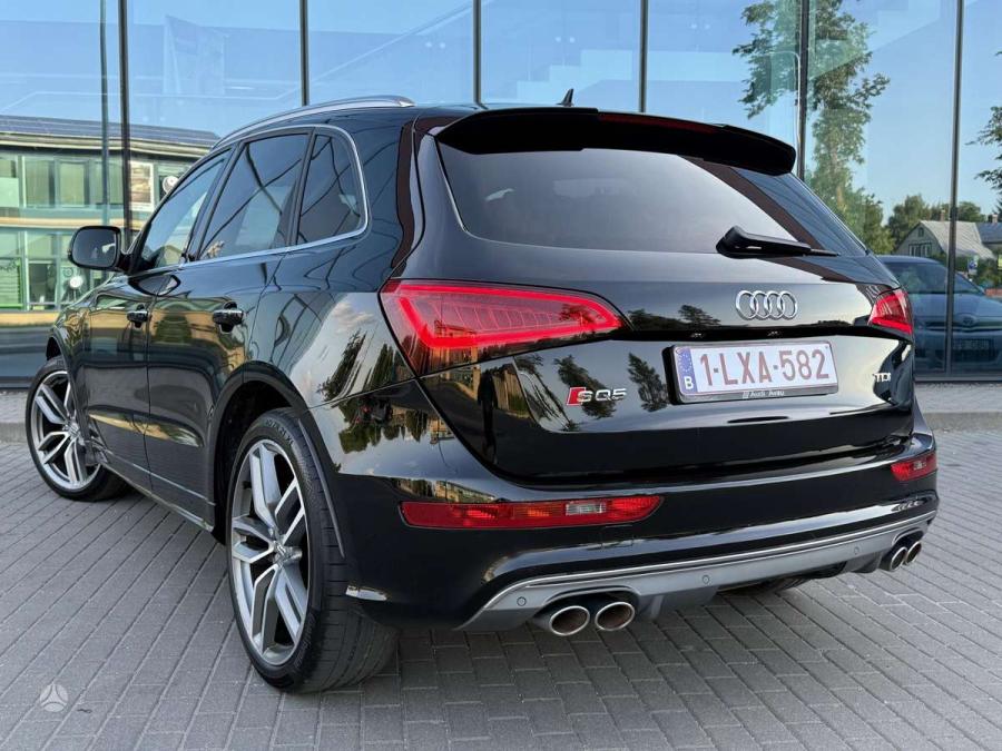 Melns Audi SQ5 2014 Utena, ar dzinēja tilpumu 2.97 L un nobraukumu 282 tūkst. km par 13300 €, foto 9 vietnē AUTOMOTO.COM.LV