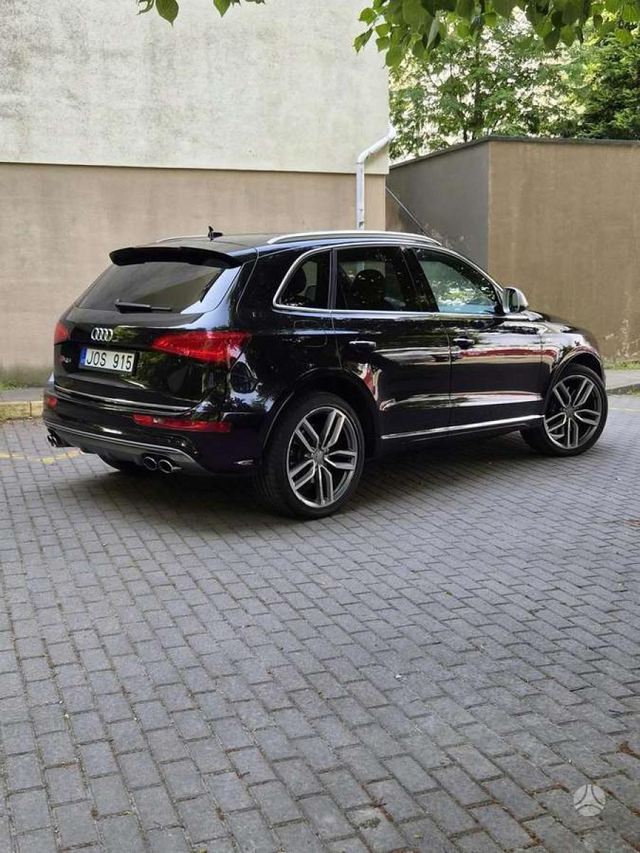 Melns Audi SQ5 2014 Viļņa, ar dzinēja tilpumu 3.00 L un nobraukumu 130 tūkst. km par 14800 €, foto 1 vietnē AUTOMOTO.COM.LV