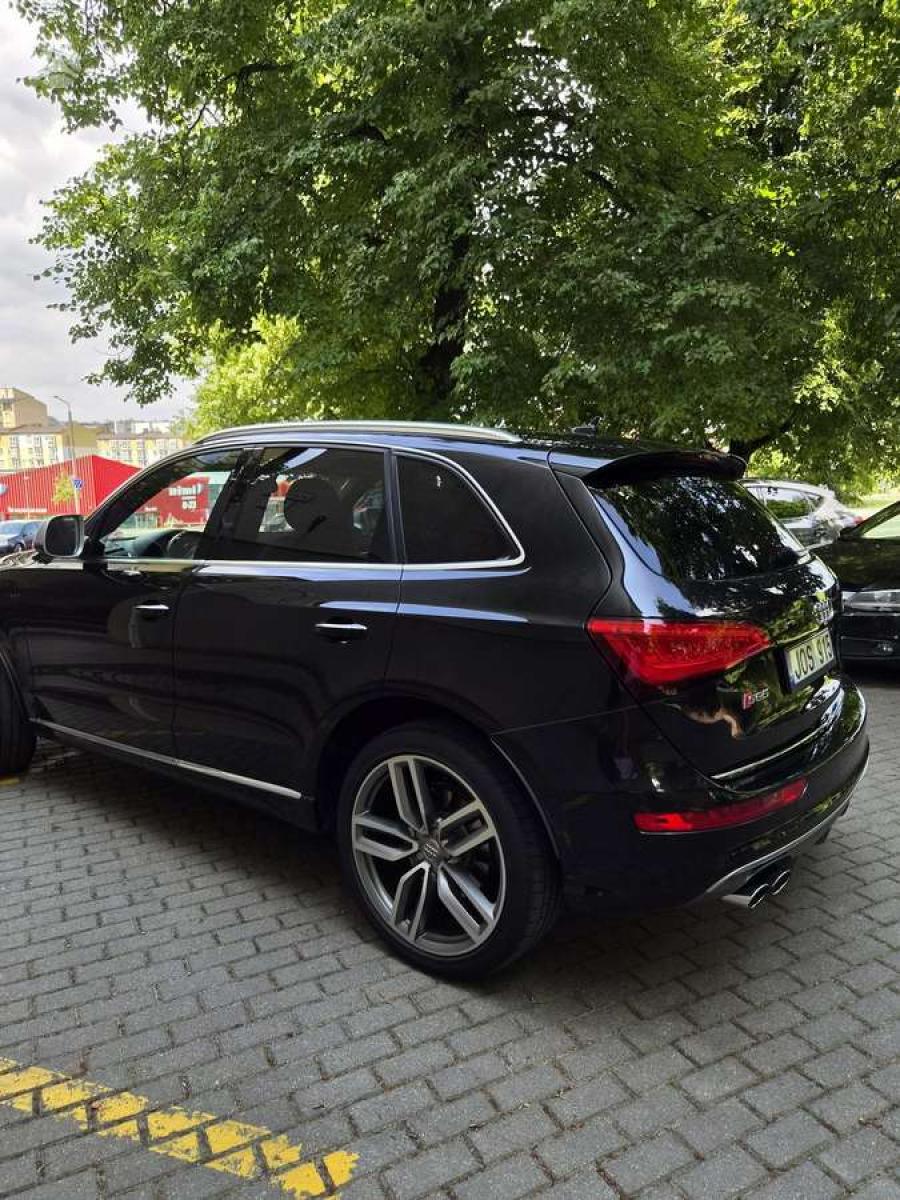 Melns Audi SQ5 2014 Viļņa, ar dzinēja tilpumu 3.00 L un nobraukumu 130 tūkst. km par 14800 €, foto 8 vietnē AUTOMOTO.COM.LV