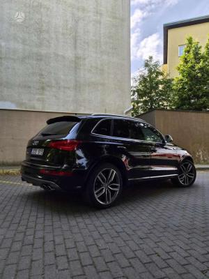 Melns Audi SQ5 2014 Viļņa, ar dzinēja tilpumu 3.00 L un nobraukumu 130 tūkst. km par 14800 €, foto 9 vietnē AUTOMOTO.COM.LV
