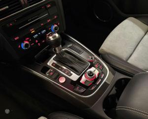 Black Audi SQ5 2014 in Marijampole, with an engine capacity of 2.97 L and mileage of 194 thousand km for 15450 €, photo 4 on AUTOMOTO.COM.LV