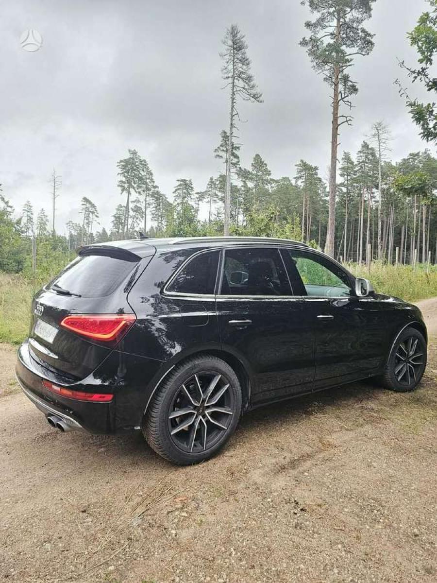 Black Audi SQ5 2014 in Klaipeda, with an engine capacity of 2.97 L and mileage of 174 thousand km for 14900 €, photo 4 on AUTOMOTO.COM.LV
