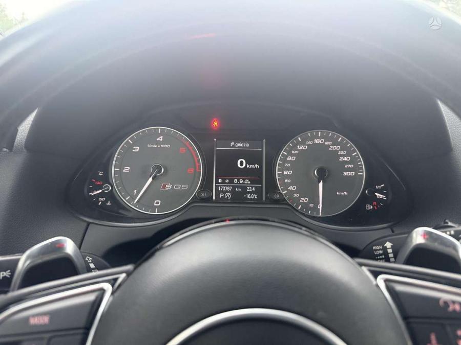 Black Audi SQ5 2014 in Klaipeda, with an engine capacity of 2.97 L and mileage of 174 thousand km for 14900 €, photo 16 on AUTOMOTO.COM.LV