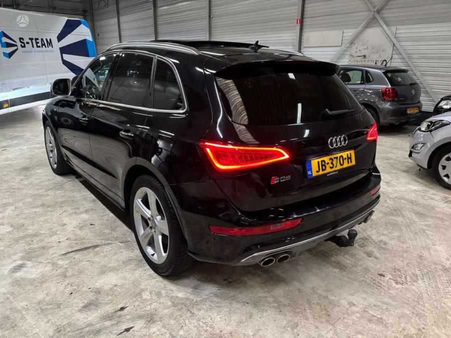 Black Audi SQ5 2015 in Prienai, with an engine capacity of 2.97 L and mileage of 167 thousand km for 15200 €, photo 4 on AUTOMOTO.COM.LV