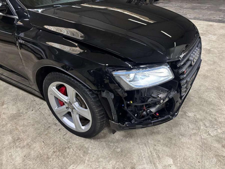 Black Audi SQ5 2015 in Prienai, with an engine capacity of 2.97 L and mileage of 167 thousand km for 15200 €, photo 10 on AUTOMOTO.COM.LV