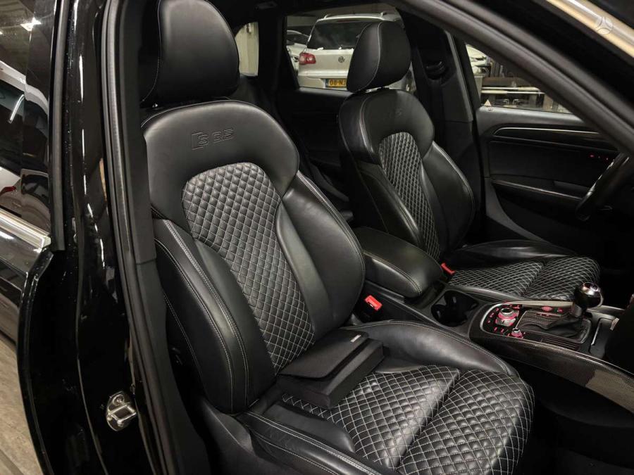 Black Audi SQ5 2015 in Prienai, with an engine capacity of 2.97 L and mileage of 167 thousand km for 15200 €, photo 15 on AUTOMOTO.COM.LV