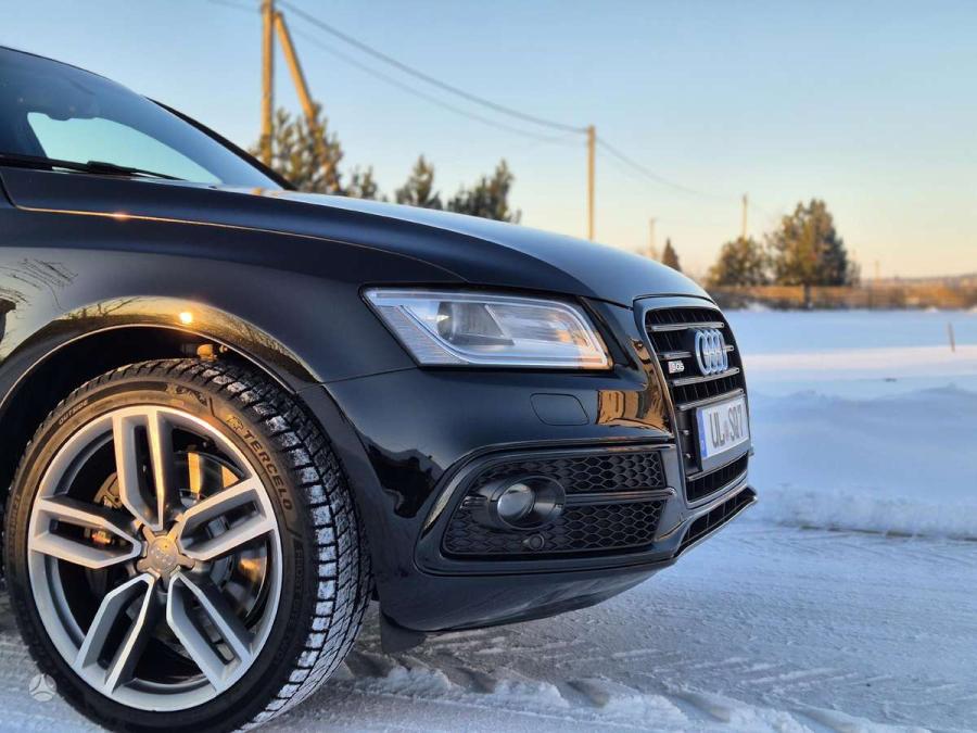 Black Audi SQ5 2015 in Vilnius, with an engine capacity of 3.00 L and mileage of 155 thousand km for 16250 €, photo 4 on AUTOMOTO.COM.LV