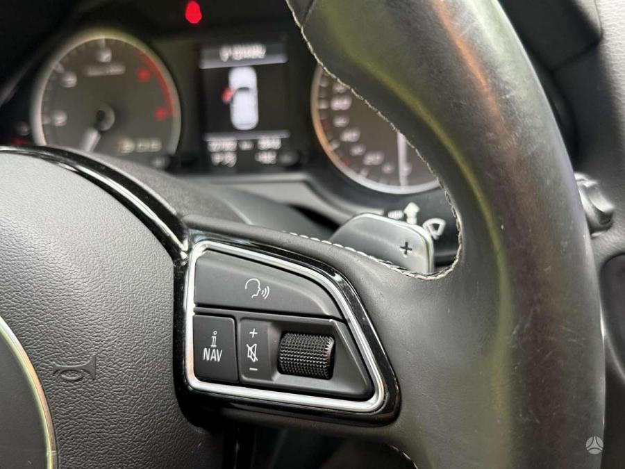 Melns Audi SQ5 2015 Tauragė, ar dzinēja tilpumu 2.97 L un nobraukumu 228 tūkst. km par 13900 €, foto 16 vietnē AUTOMOTO.COM.LV