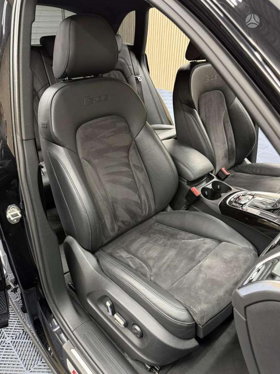 Melns Audi SQ5 2015 Marijampole, ar dzinēja tilpumu 2.97 L un nobraukumu 249 tūkst. km par 13500 €, foto 18 vietnē AUTOMOTO.COM.LV