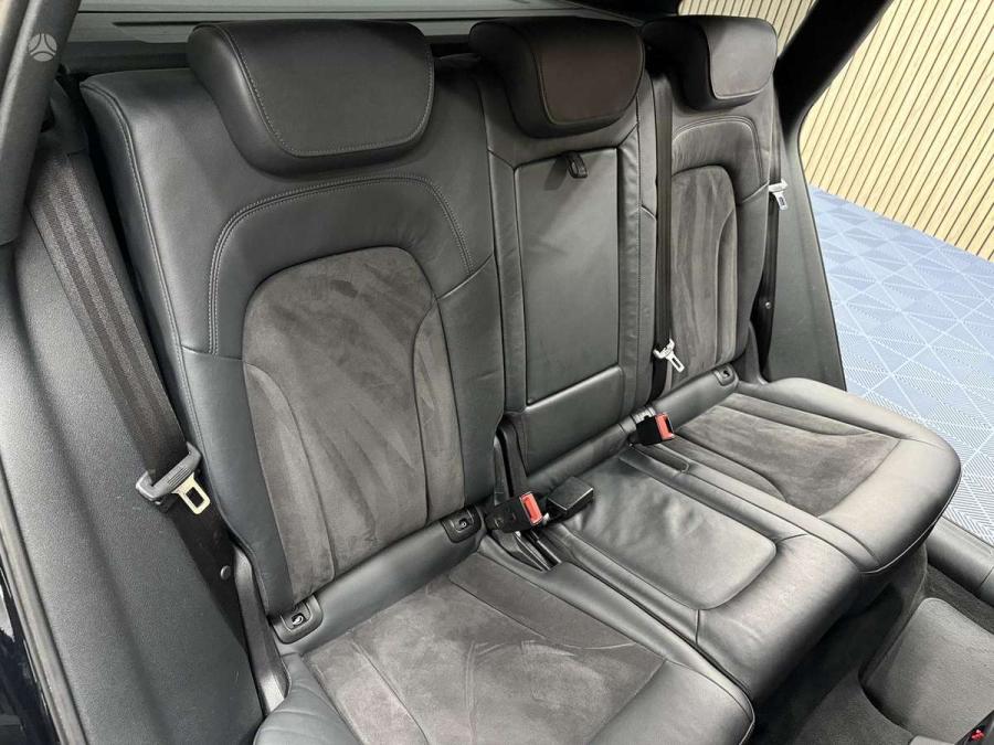 Melns Audi SQ5 2015 Marijampole, ar dzinēja tilpumu 2.97 L un nobraukumu 249 tūkst. km par 13500 €, foto 19 vietnē AUTOMOTO.COM.LV