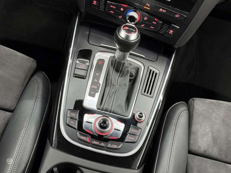 Melns Audi SQ5 2015 Marijampole, ar dzinēja tilpumu 2.97 L un nobraukumu 249 tūkst. km par 13500 €, foto 34 vietnē AUTOMOTO.COM.LV