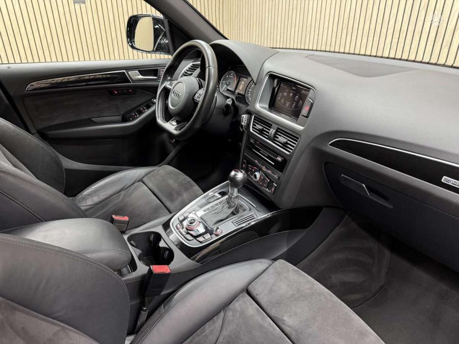 Melns Audi SQ5 2015 Marijampole, ar dzinēja tilpumu 2.97 L un nobraukumu 249 tūkst. km par 13500 €, foto 35 vietnē AUTOMOTO.COM.LV