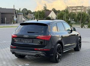 Black Audi SQ5 2015 in Raseiniai, with an engine capacity of 2.97 L and mileage of 210 thousand km for 15250 €, photo 11 on AUTOMOTO.COM.LV