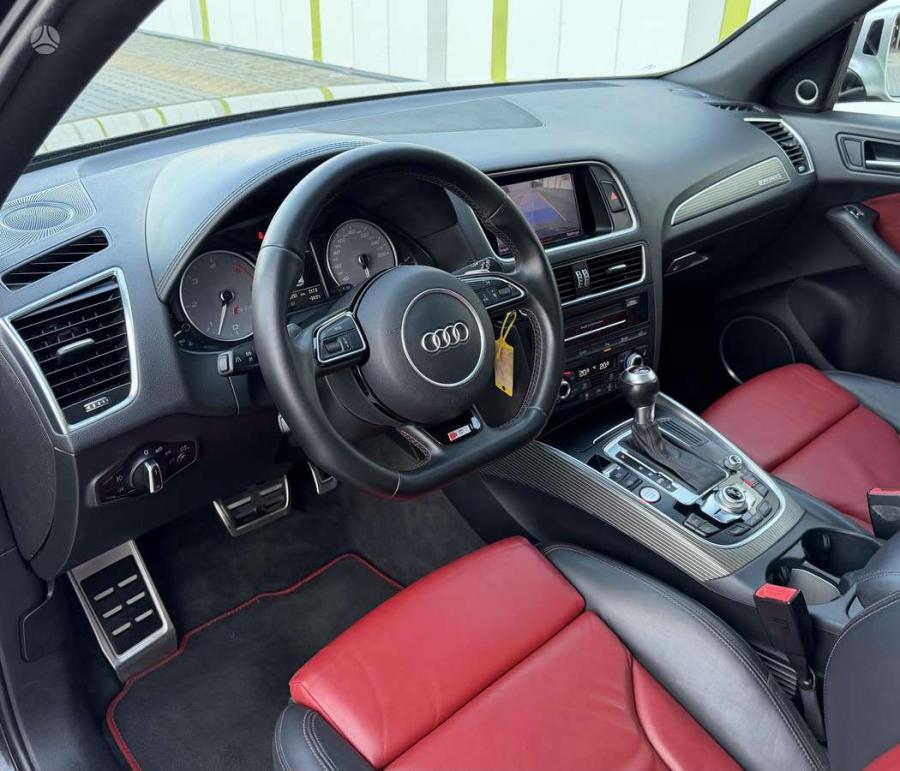 Black Audi SQ5 2015 in Raseiniai, with an engine capacity of 2.97 L and mileage of 210 thousand km for 15250 €, photo 14 on AUTOMOTO.COM.LV