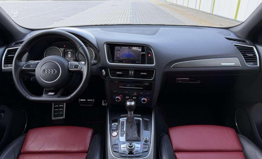 Black Audi SQ5 2015 in Raseiniai, with an engine capacity of 2.97 L and mileage of 210 thousand km for 15250 €, photo 16 on AUTOMOTO.COM.LV